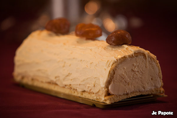 Bûche de Noël glacée à la vanille & marrons glacés | Je Papote