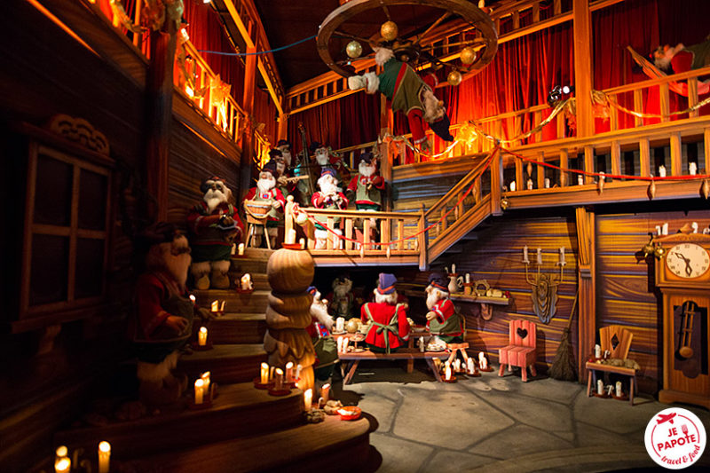 Visiter le village du Père Noël en Laponie et le SantaPark à Rovaniemi